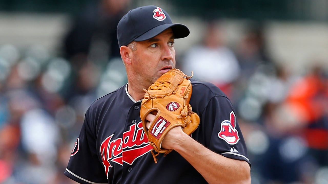 Source: Tribe hires Atchison as bullpen coach