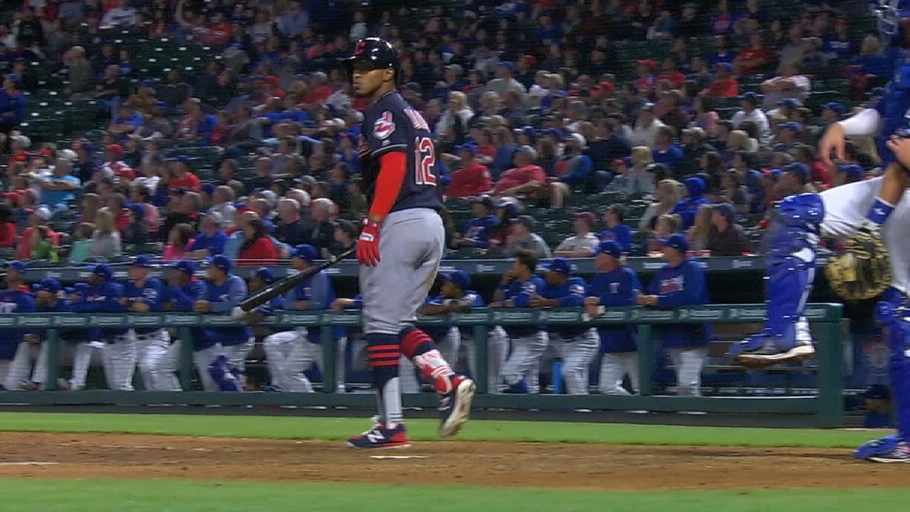 Lindor strong-arms first full-squad workout