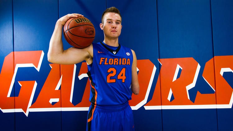 One-handed UF walk-on scores during Gators' win over Jacksonville