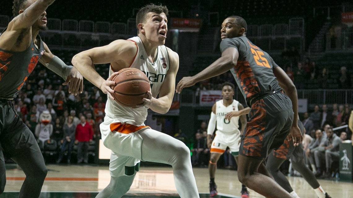 Hurricanes beat Clemson 65-64 on buzzer-beater by Johnson