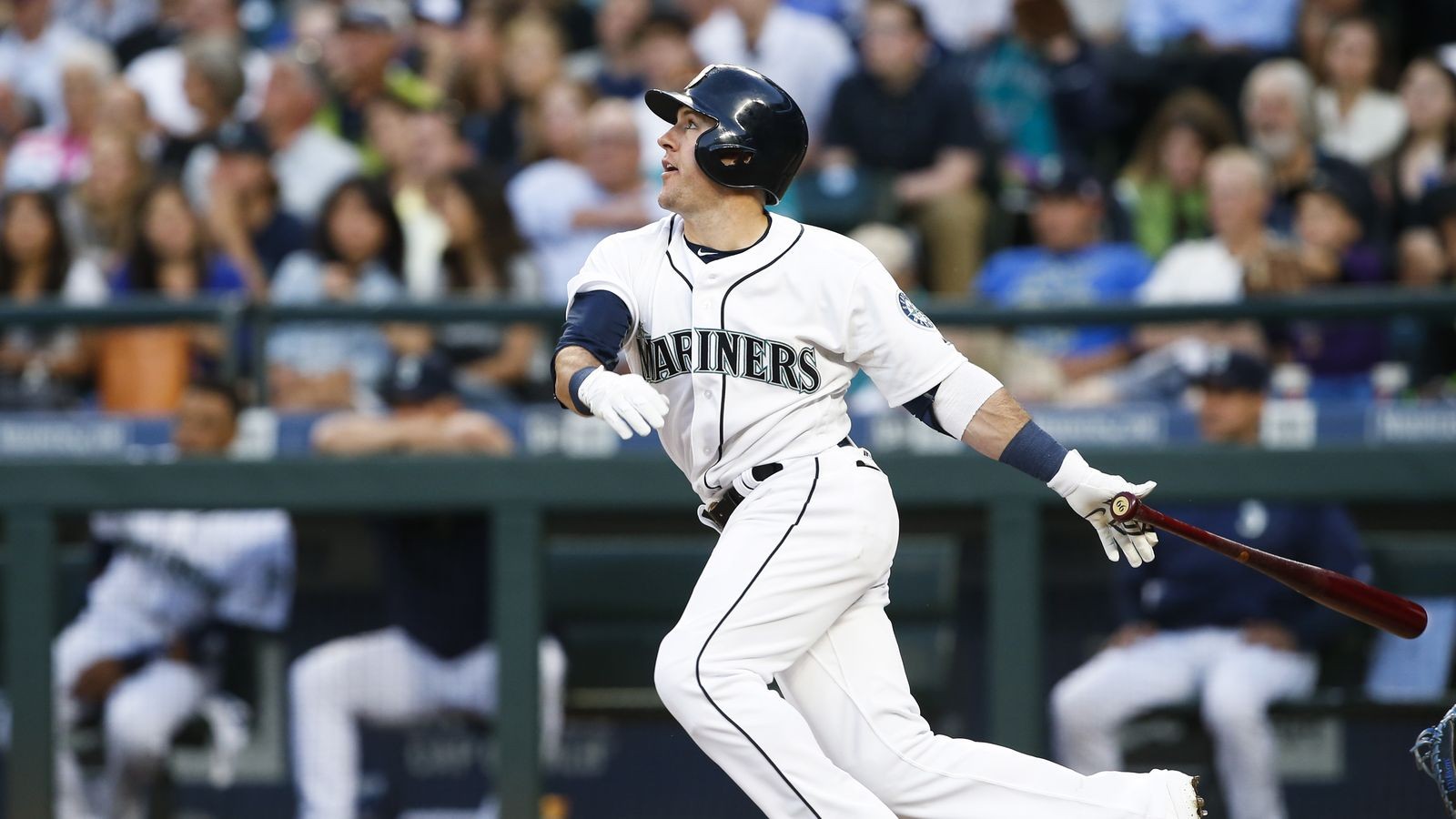 Cleveland Indians sign OF Daniel Robertson to minor league deal