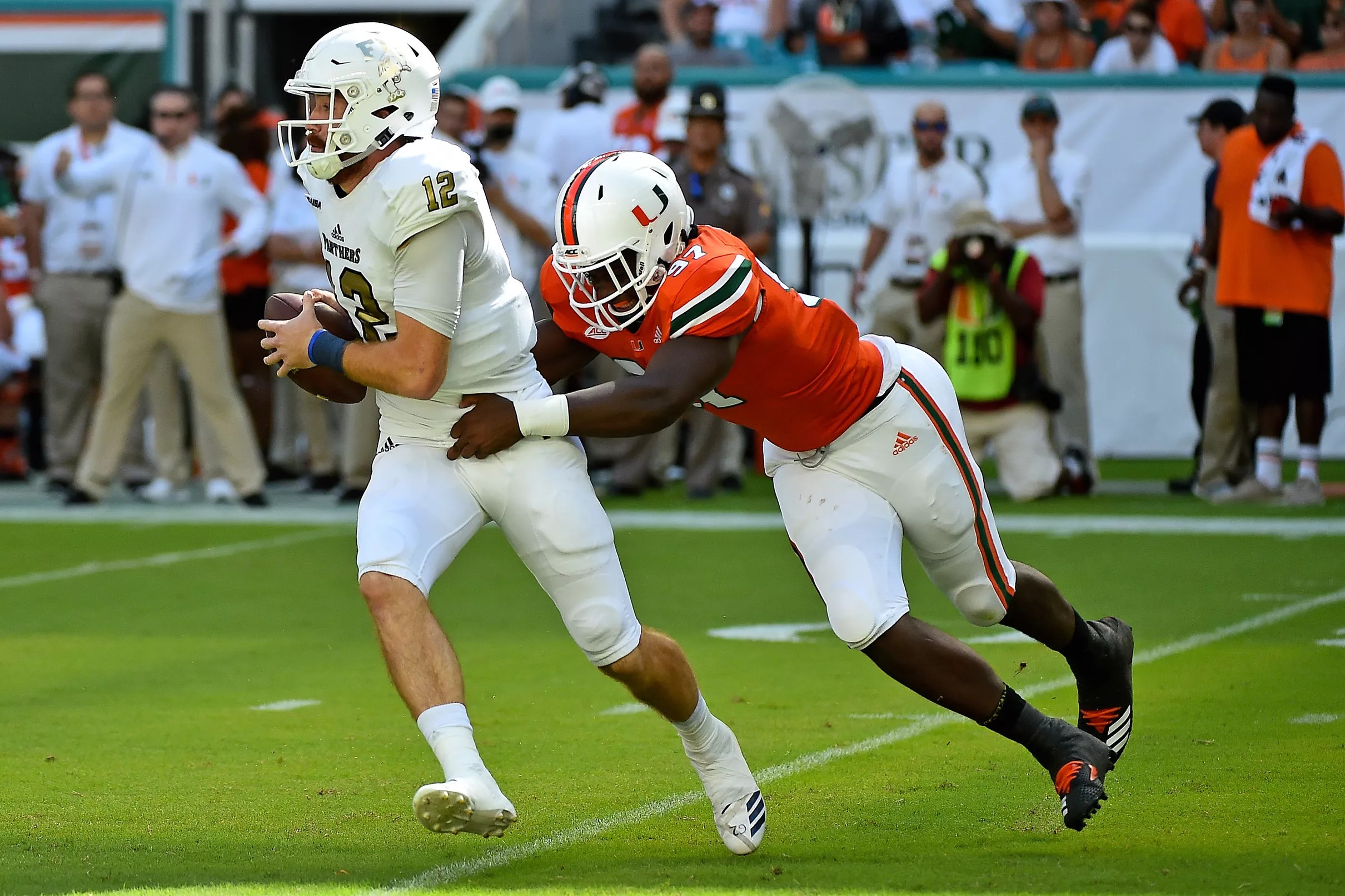 2018 Pinstripe Bowl Player Profile: DE Jonathan Garvin