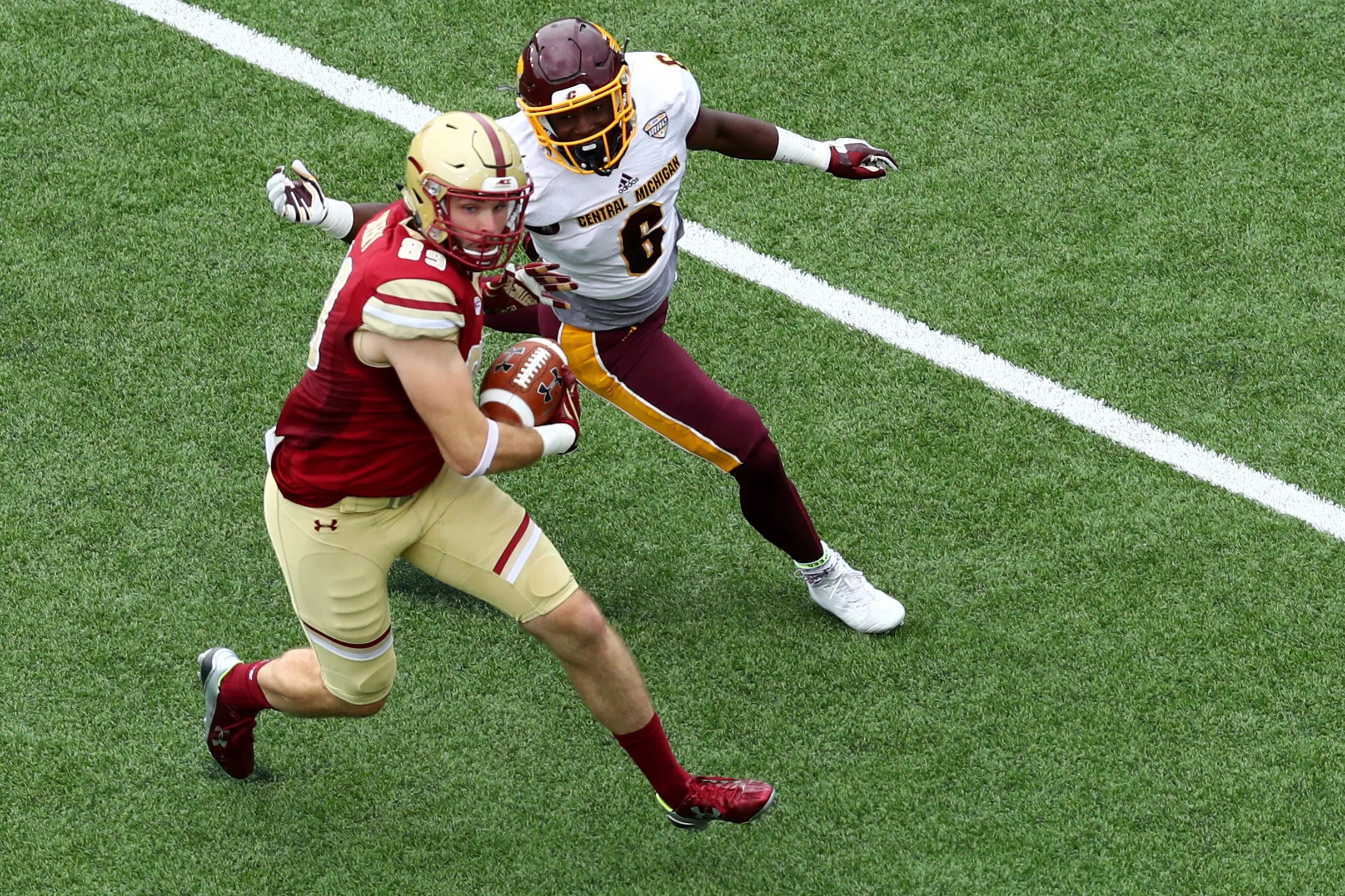 Boston College Football’s Tommy Sweeney is BCI’s Male Athlete That Most ...