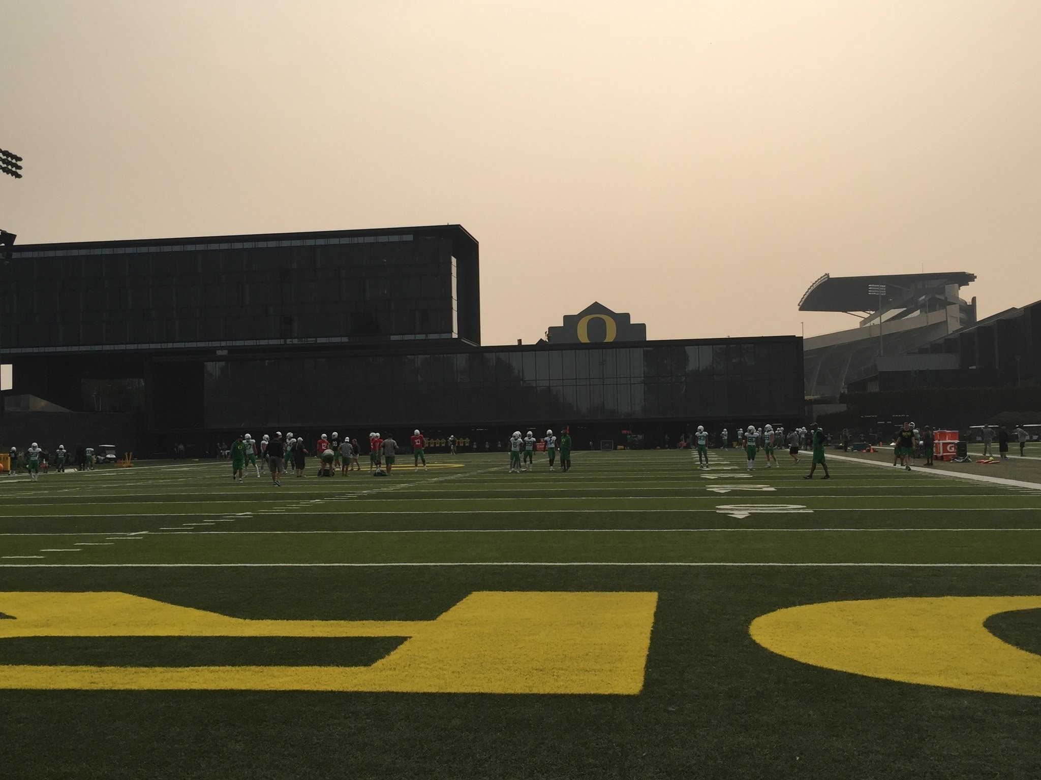 Watch: Oregon Ducks football, sights and sounds from Week 2 of practice