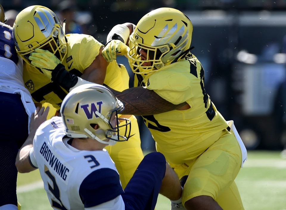 Oregon practice observations: Starting defensive end again on the mend