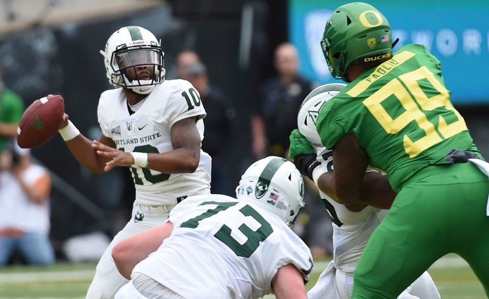 Oregon DE Austin Faoliu takes 'maintenance' day, not expected to miss ...