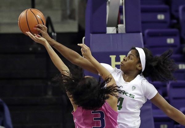 Jakob Goldfarb's 5 RBIs carry Oregon Ducks baseball to victory in opener