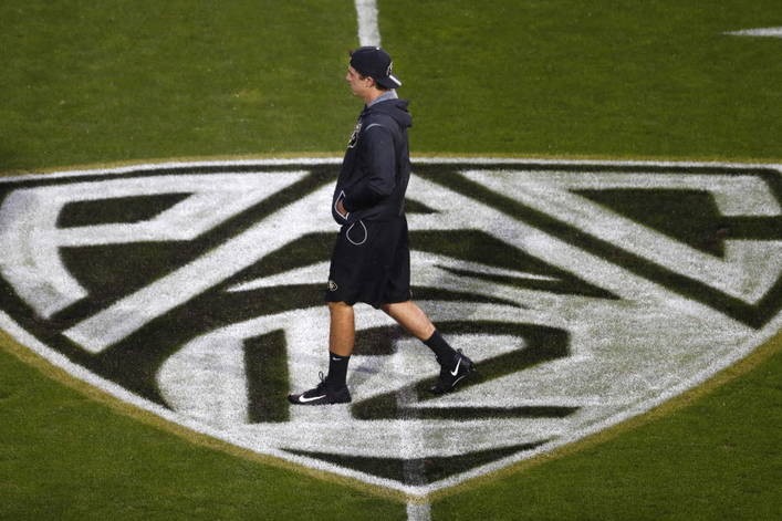 Watch: Dillon Brooks goes through pregame workout at Moda Center