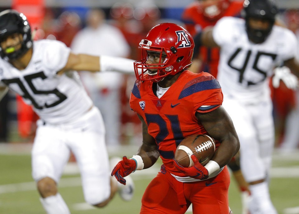Arizona's J.J. Taylor runs wild to lead onslaught against Oregon