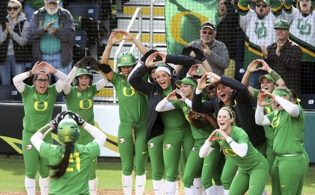 Oregon Ducks softball hammers Florida State 11-0 in first game of ...