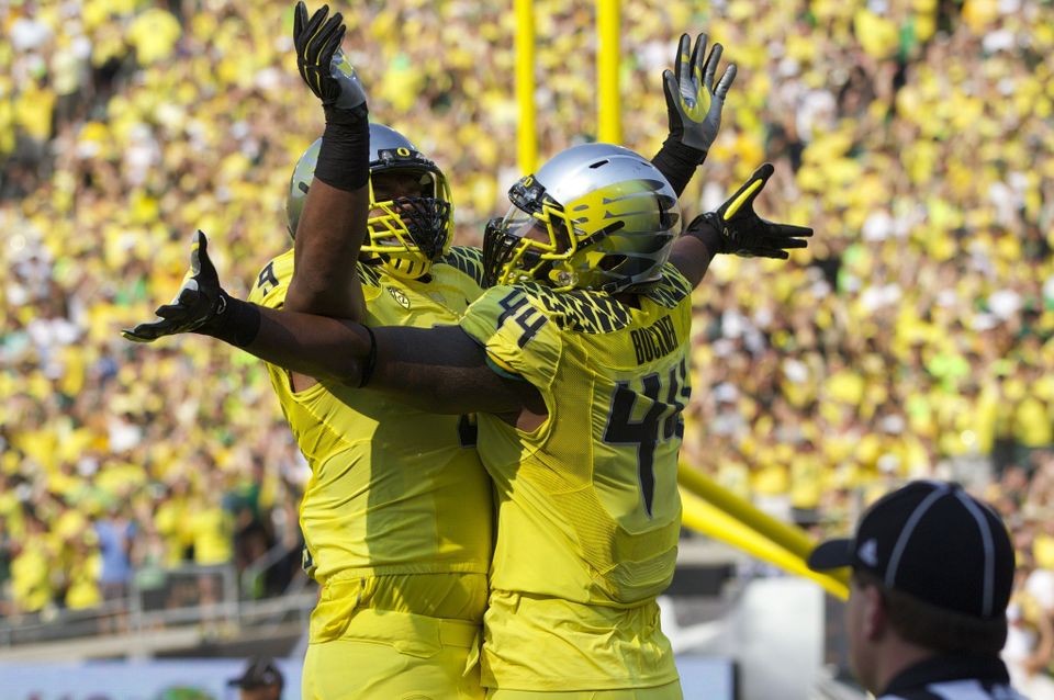 Oregon, Michigan State to each earn $400,000 as part of football series