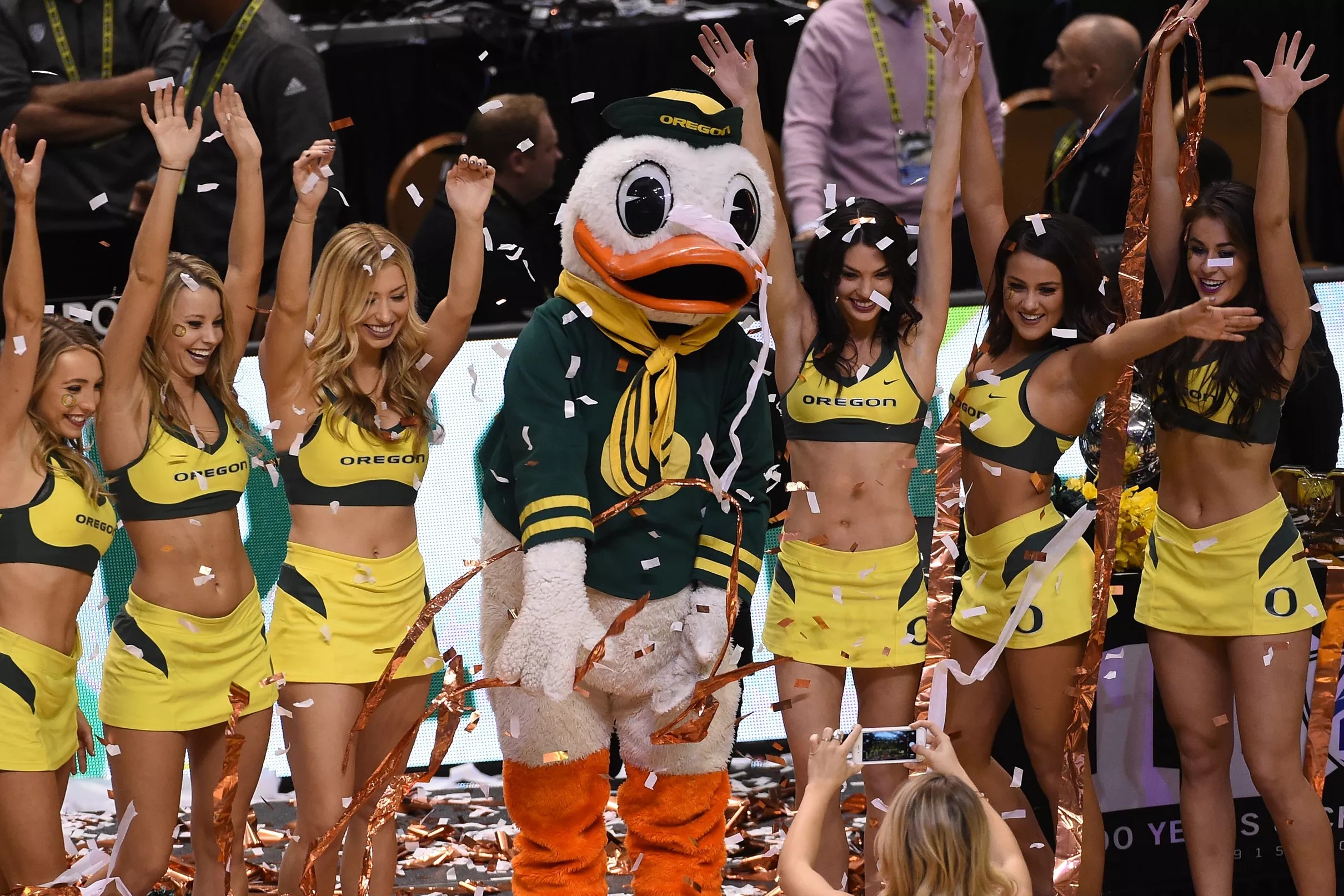 Joey Capra, 2019 3* Center, Commits to Ducks