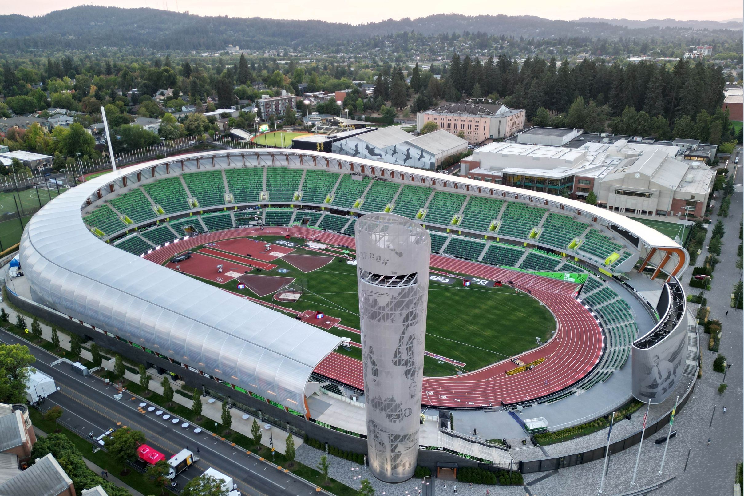 Indoor Track: Records Fall as Ducks Deliver Strong Performance at ...
