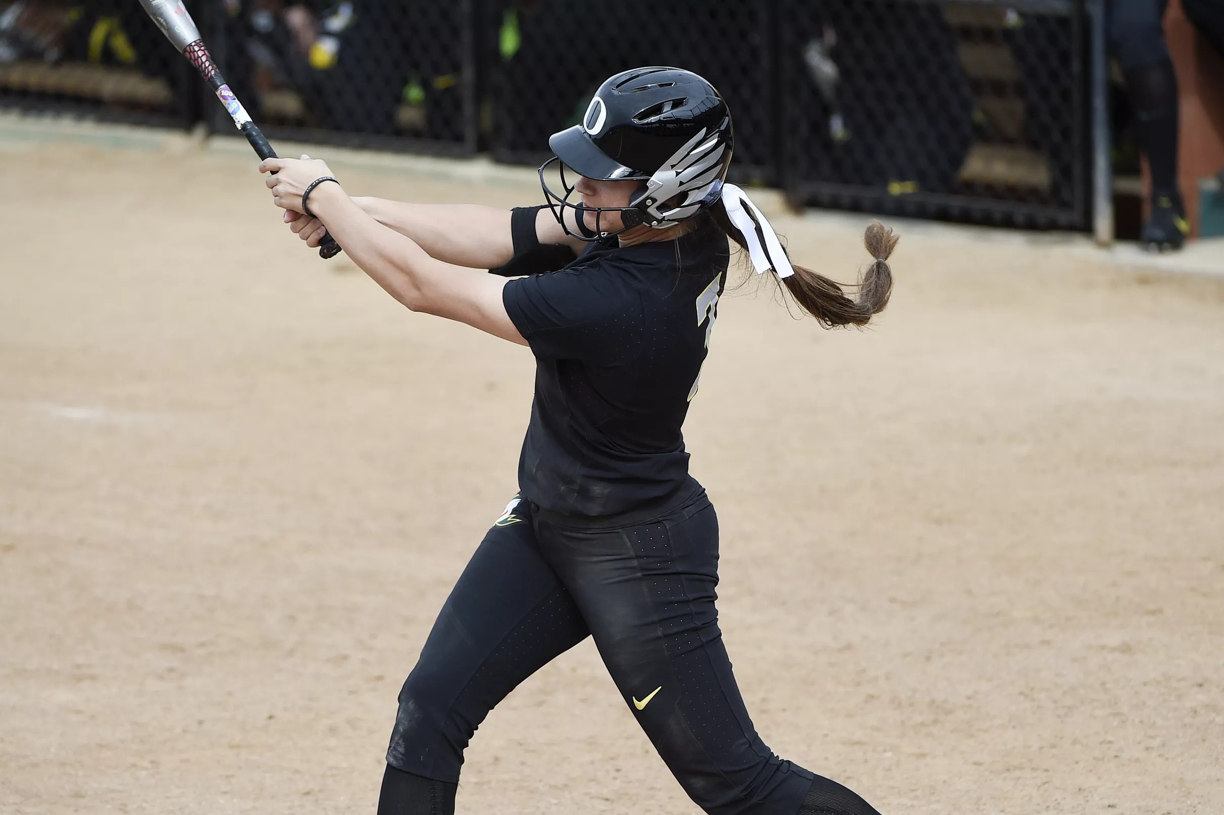Amid rough season, Oregon Softball faces off against #1 UCLA Bruins