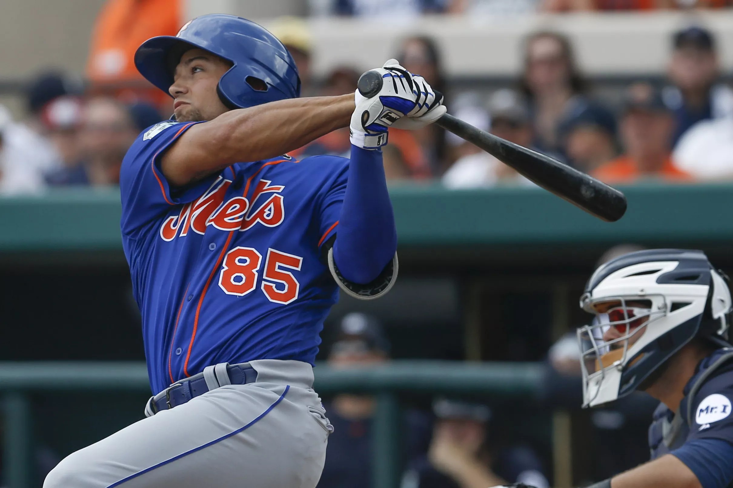 Mets trade L.J. Mazzilli to Yankees