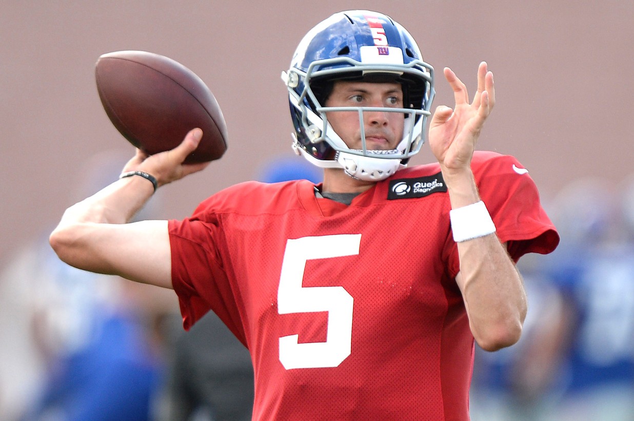 Jets sign Davis Webb after shocking Giants release