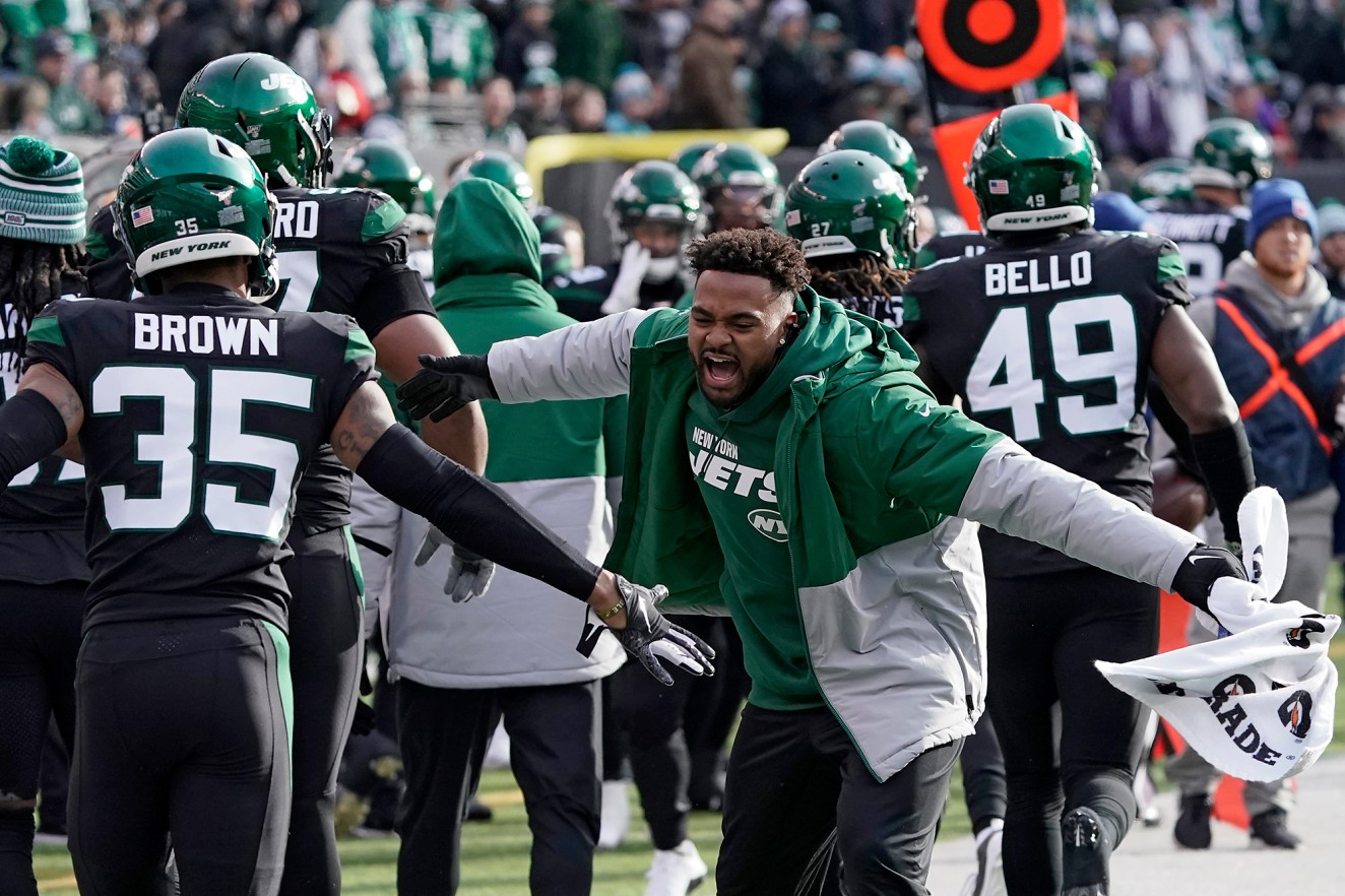 Jets defense has milestone performance it needed