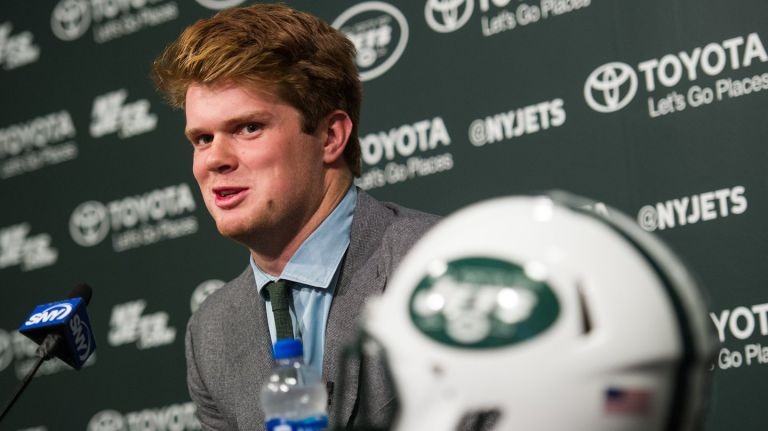Jets’ quarterback puzzle has many parts to piece together