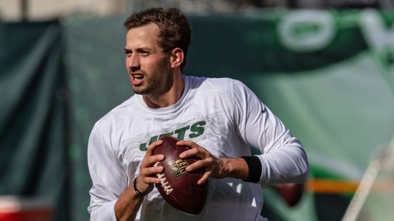 Jets activate QB Davis Webb for Sunday's Bills game