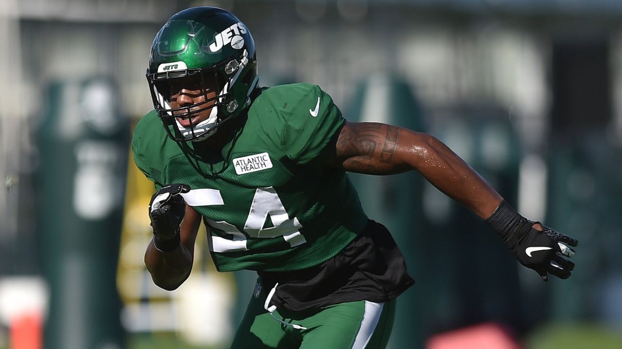 Jets put Avery Williamson on IR, agree to deal with Albert McClellan