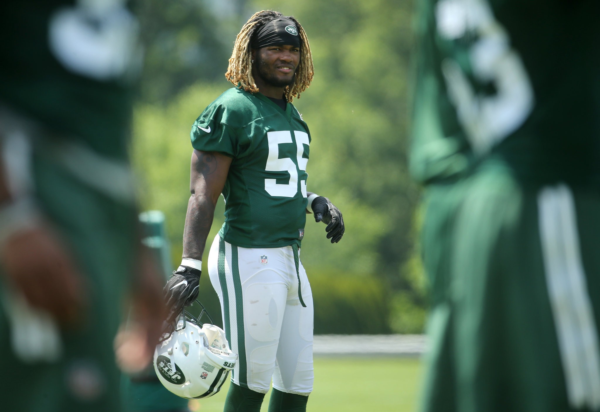 How Jets can build running game against loaded defensive fronts, says ...