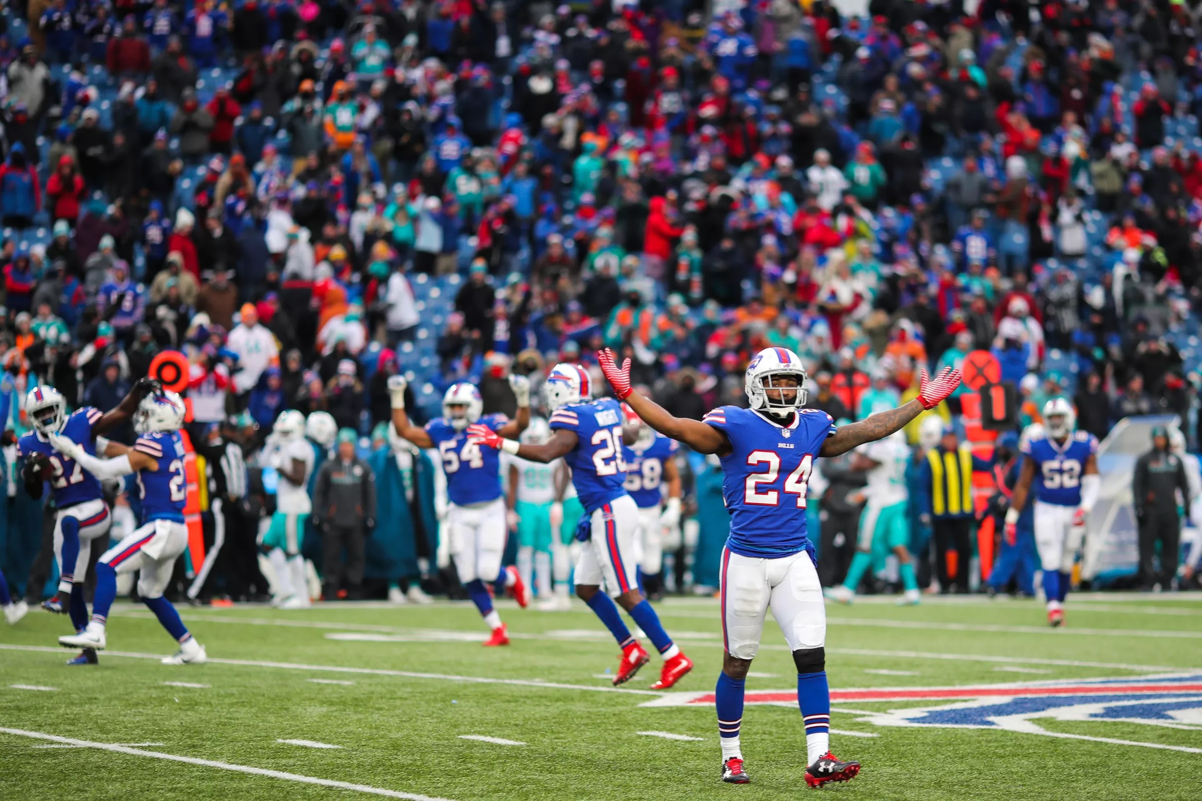 Arizona Cardinals sign cornerbacks David Amerson and Leonard Johnson