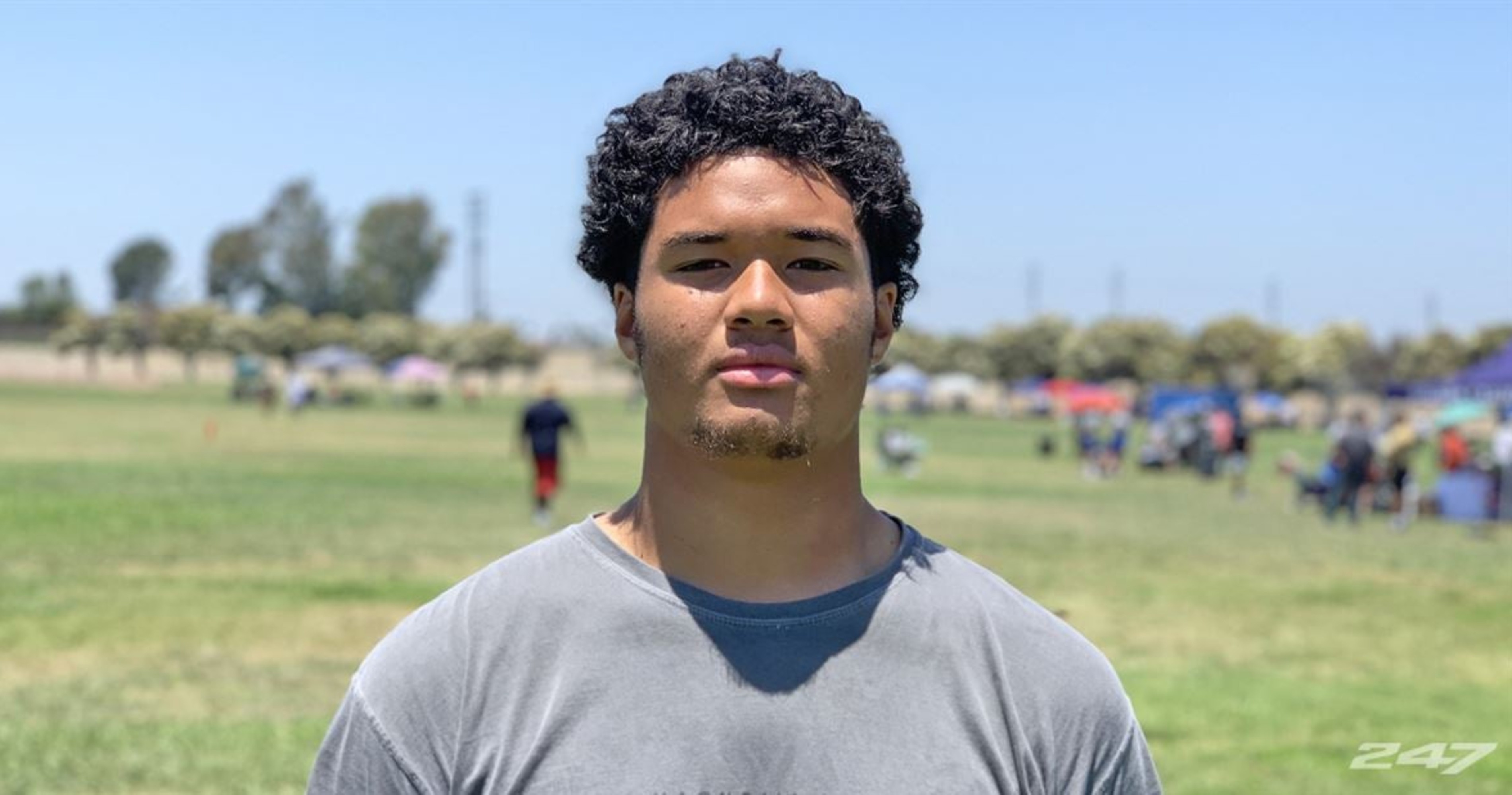 5-Star EDGE Prospect Matayo Uiagalelei Commits to Oregon over Ohio ...