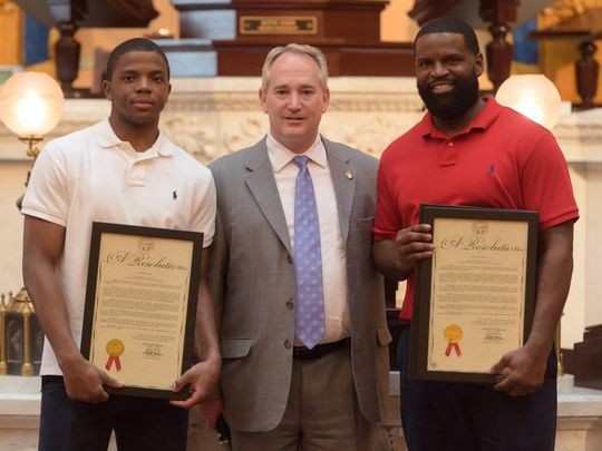 Dad helps Xavier Simpson work his way to Michigan