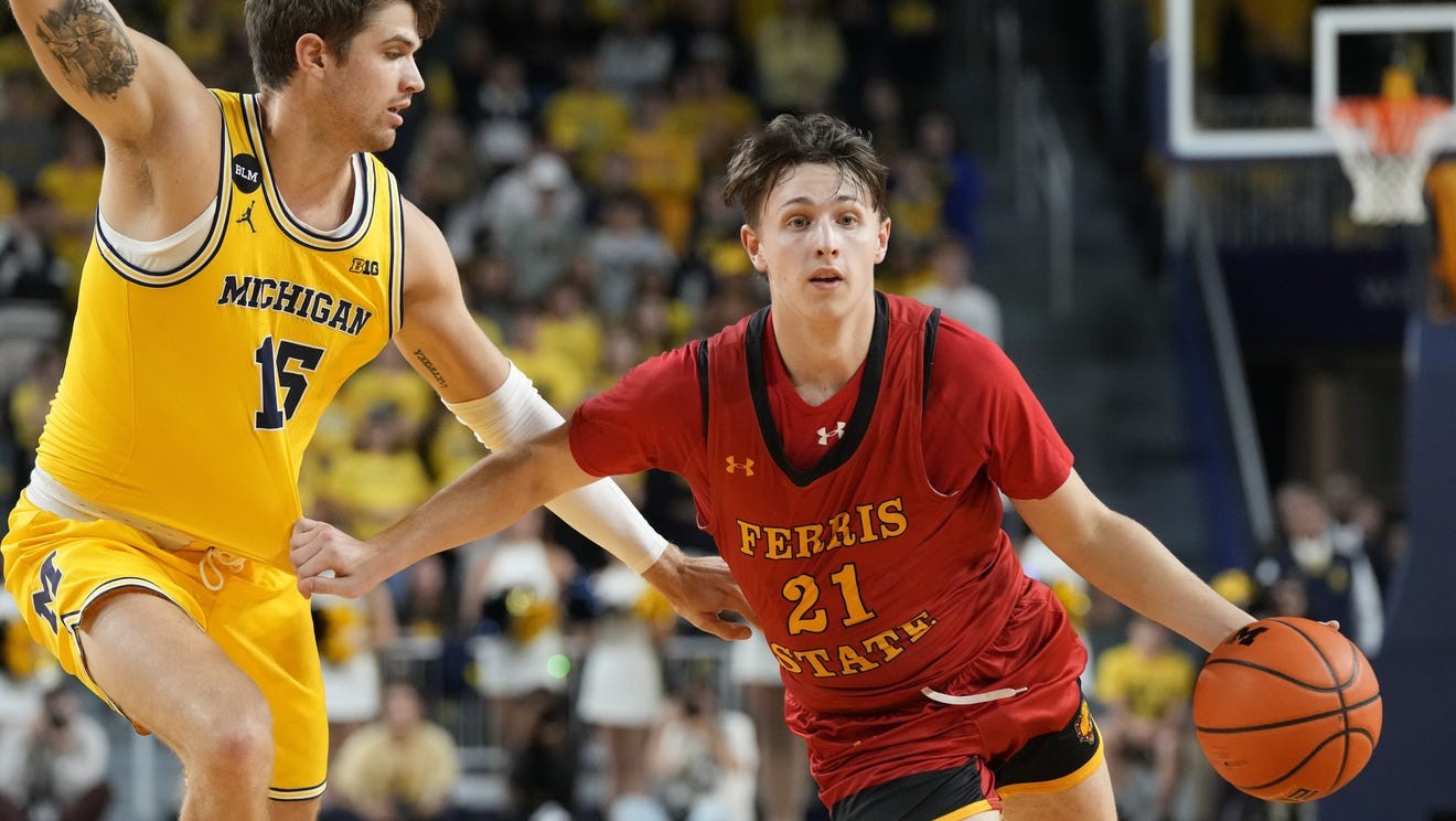 Jett Howard soars as Michigan basketball runs to 88-75 exhibition win ...