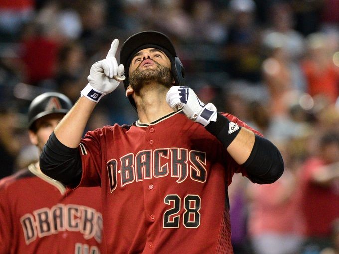 Diamondbacks acquire reliever Robby Scott from Reds