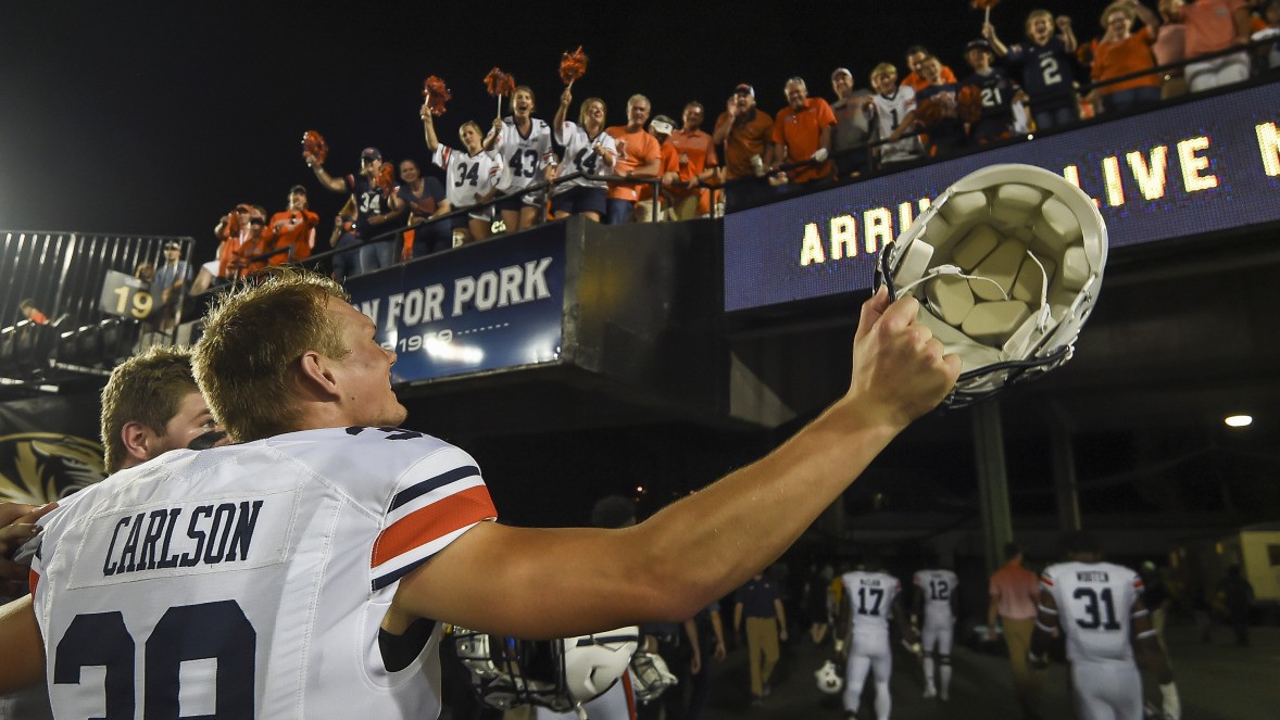 Honors continue to pile up for Auburn kicker Daniel Carlson