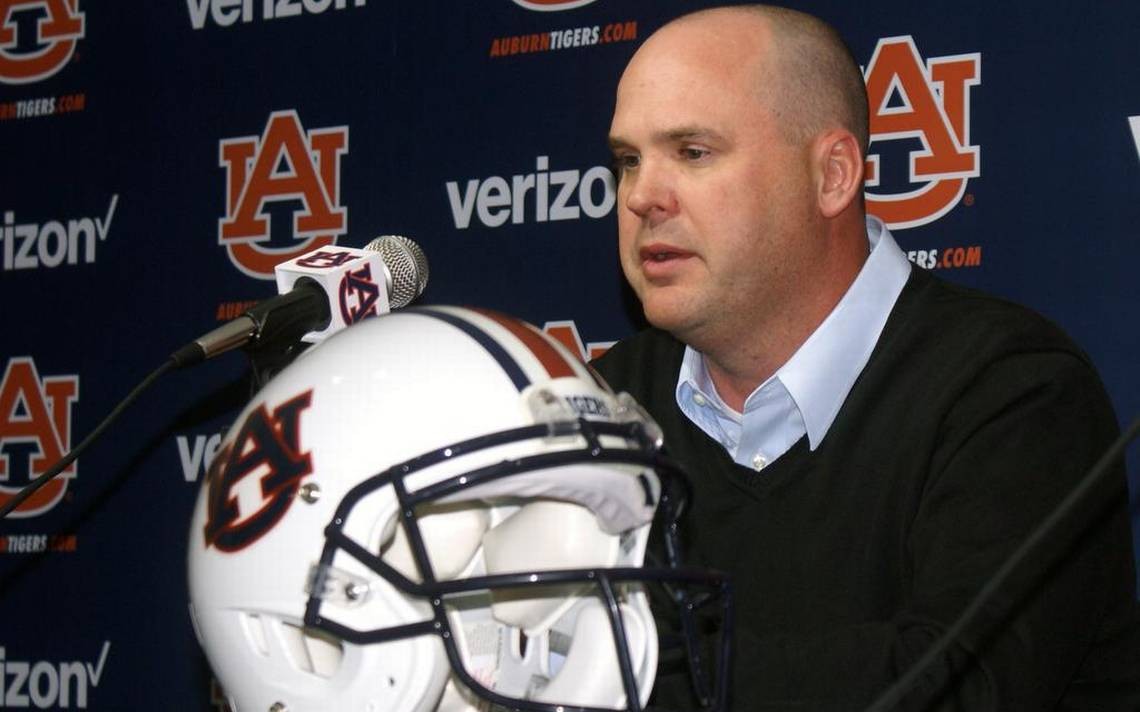 New Auburn offensive coordinator Chip Lindsey a players’ coach
