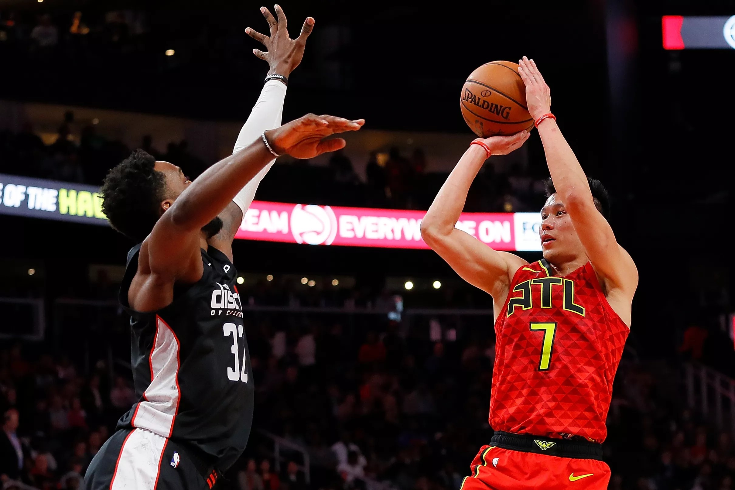 Jeremy Lin ignites late push in Hawks win over Wizards