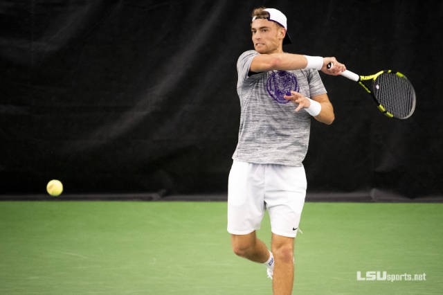 Kozlov Moves On to the Second Round in Tulsa