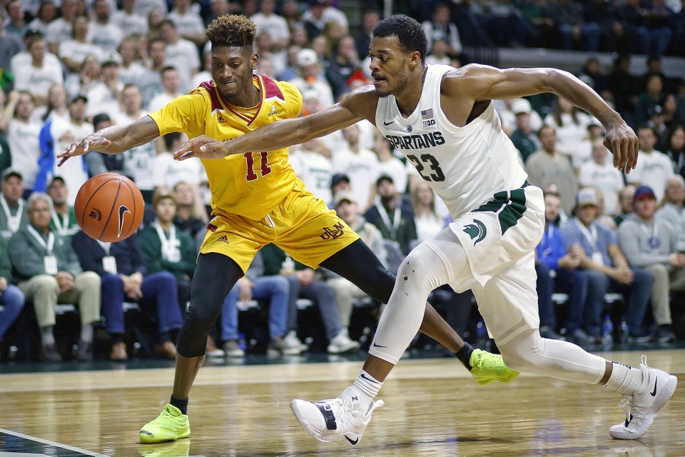 With Nick Ward hurt, Michigan State's young forwards saw valuable time