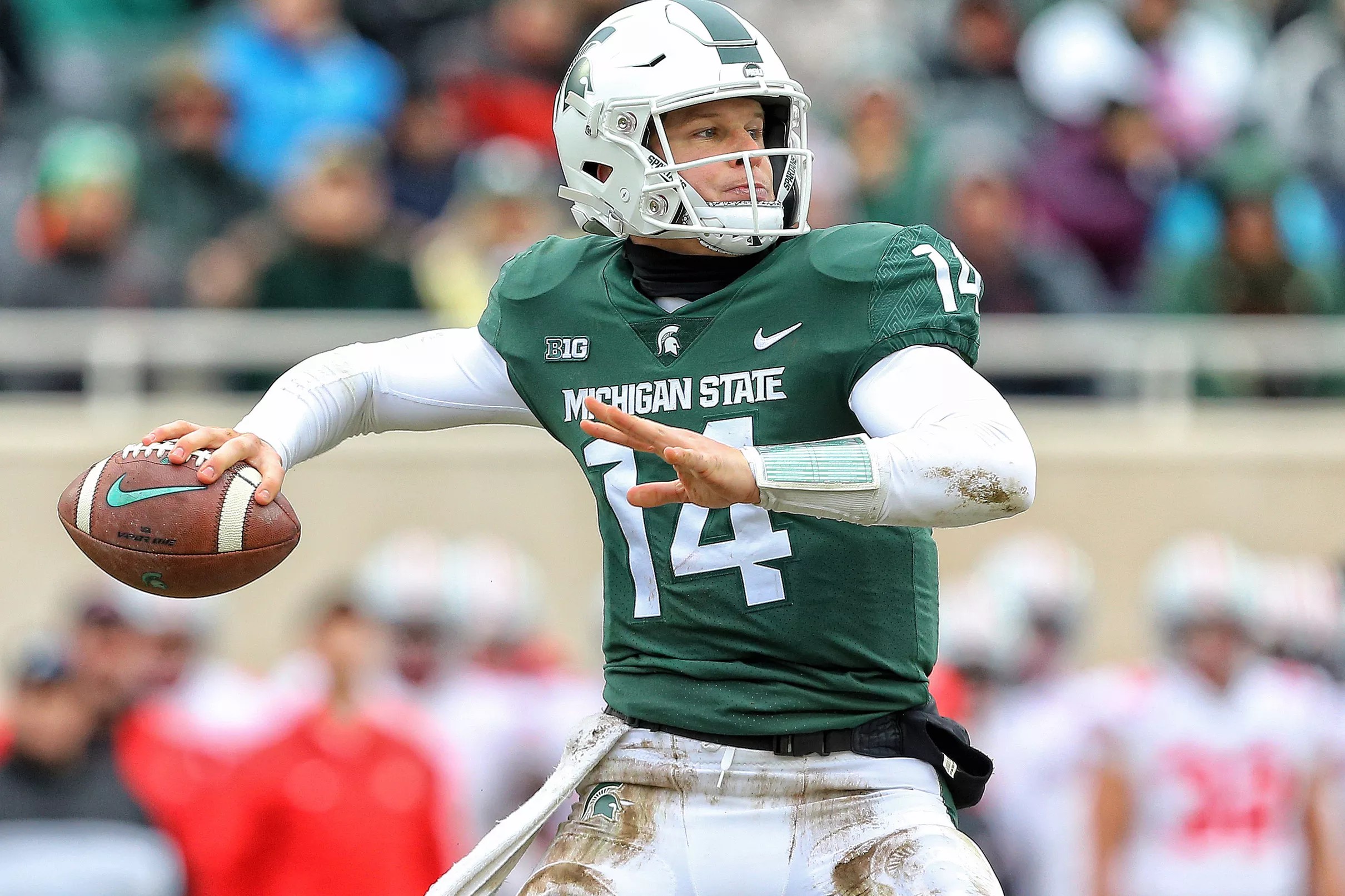 Michigan State Football: The offense has to be better in 2019, right?