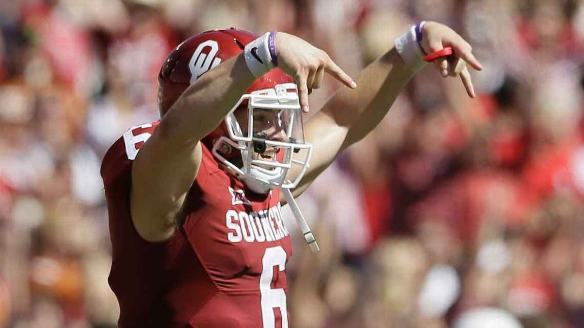 David Sills V gets flagged for double Horns Down gesture