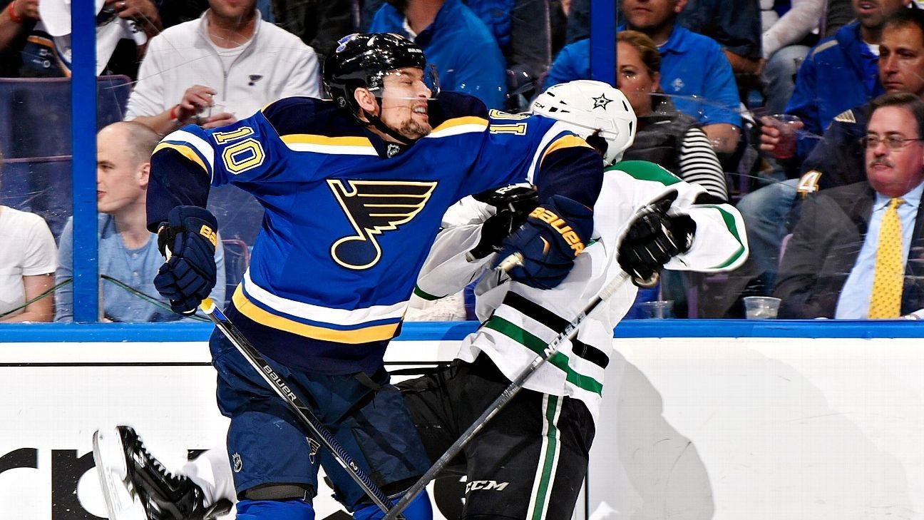 Free agent Scottie Upshall gets pro tryout with Oilers