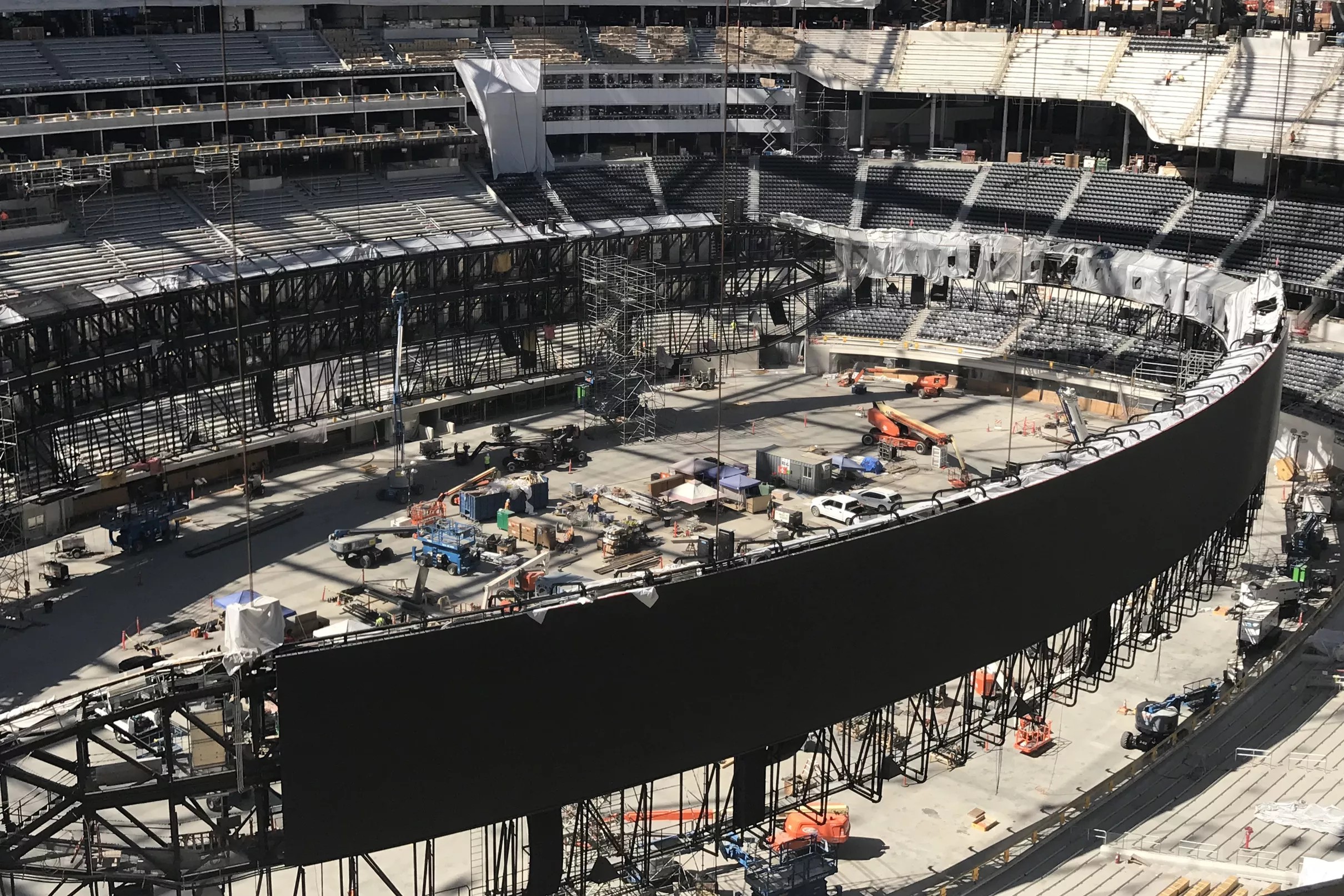 Get a first look inside SoFi Stadium and its revolutionary 4K LED ...