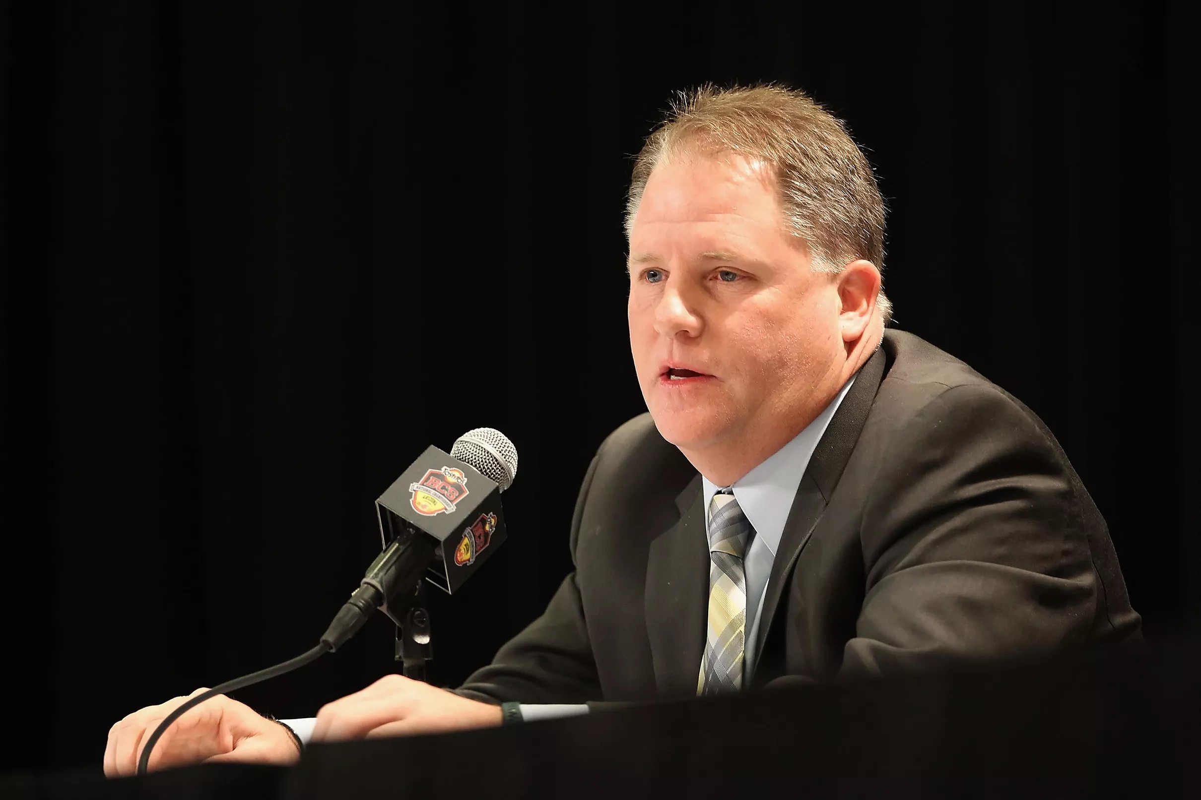 UCLA To Formally Introduce Chip Kelly Today as the Bruins’ New Head ...