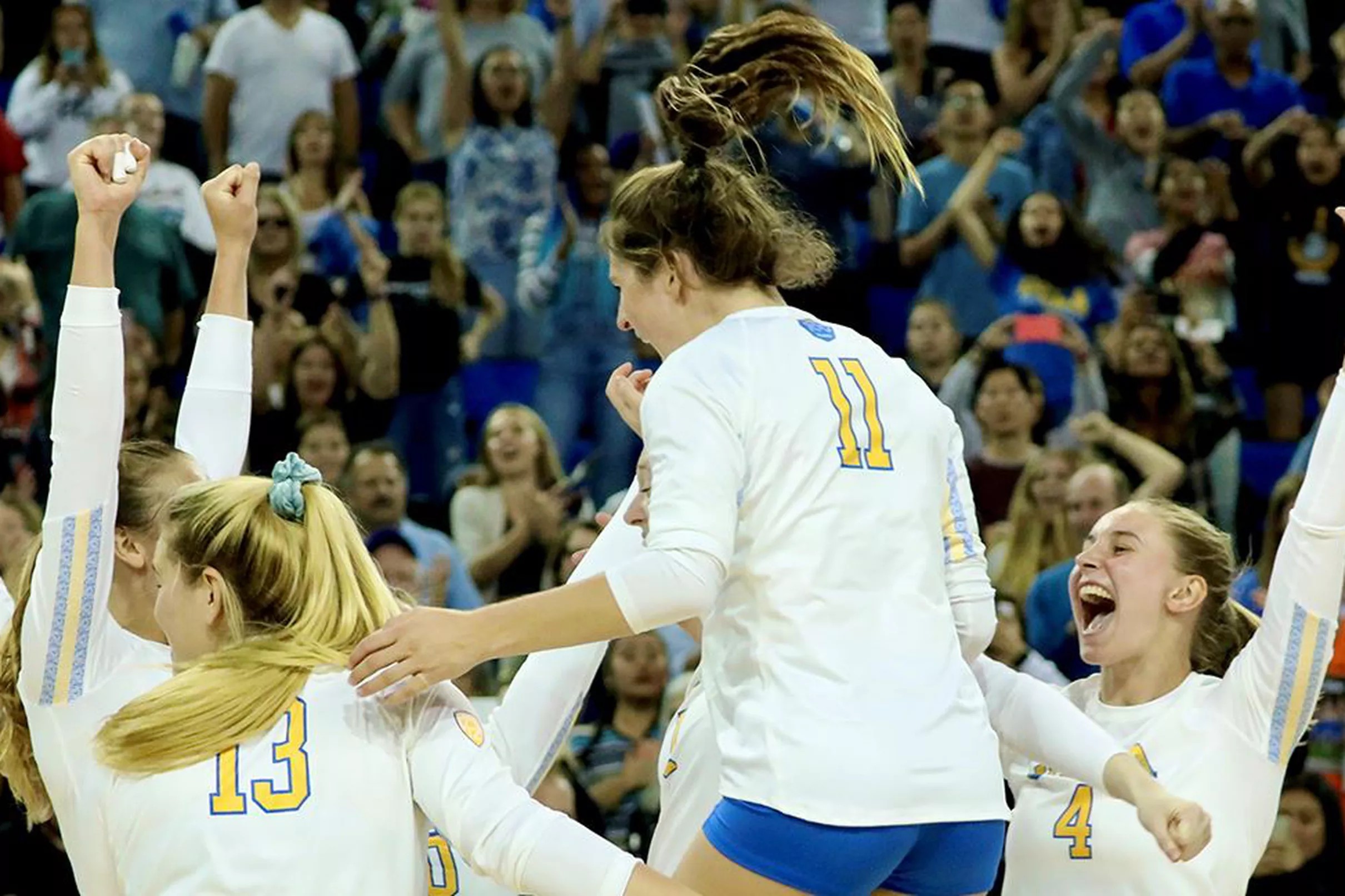 UCLA Women’s Volleyball Faces UC Berkeley After Sweeping #2 Stanford