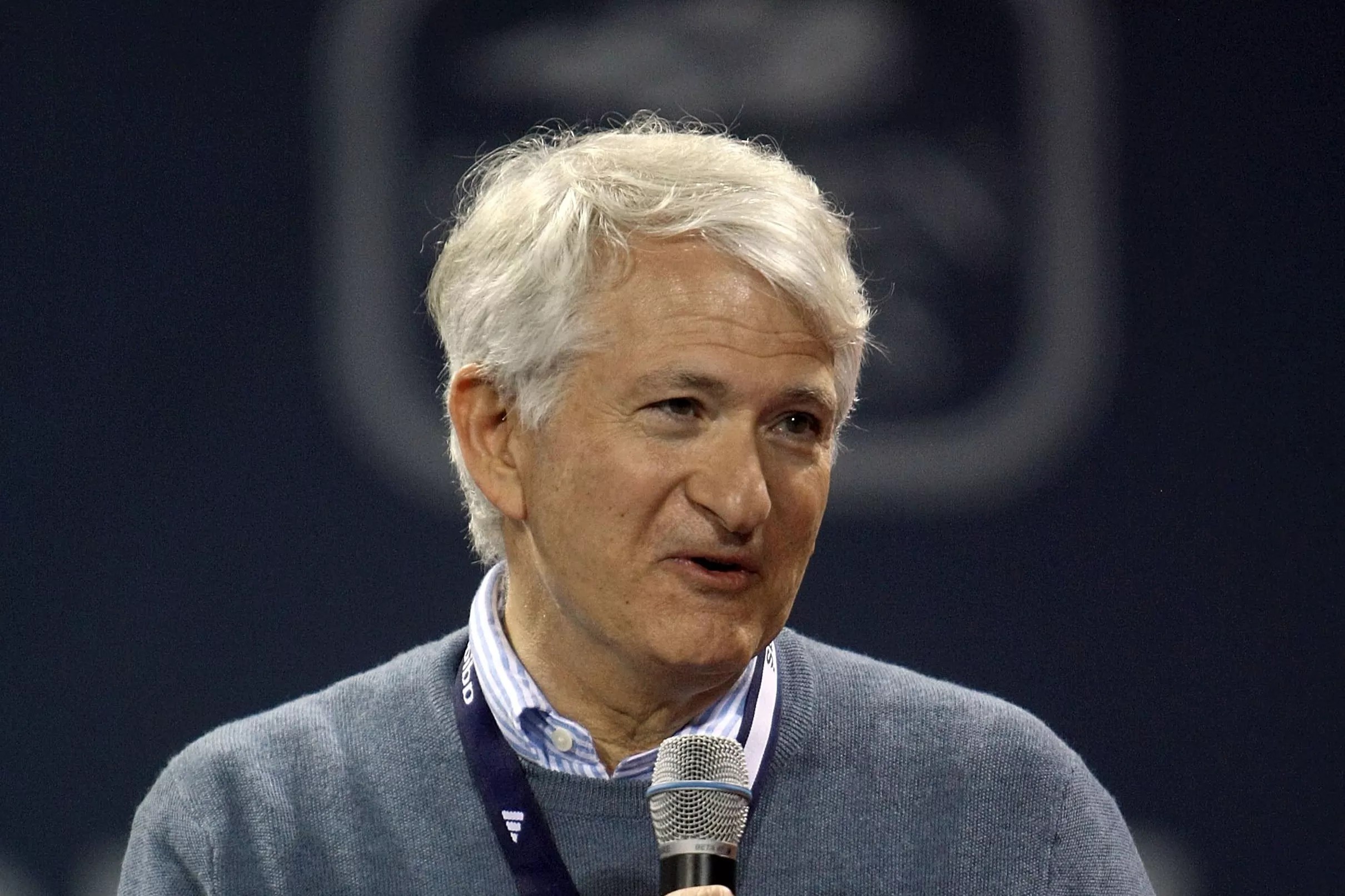 Headlines in the UCLA Twitterverse: Chancellor Gene Block Sends His ...