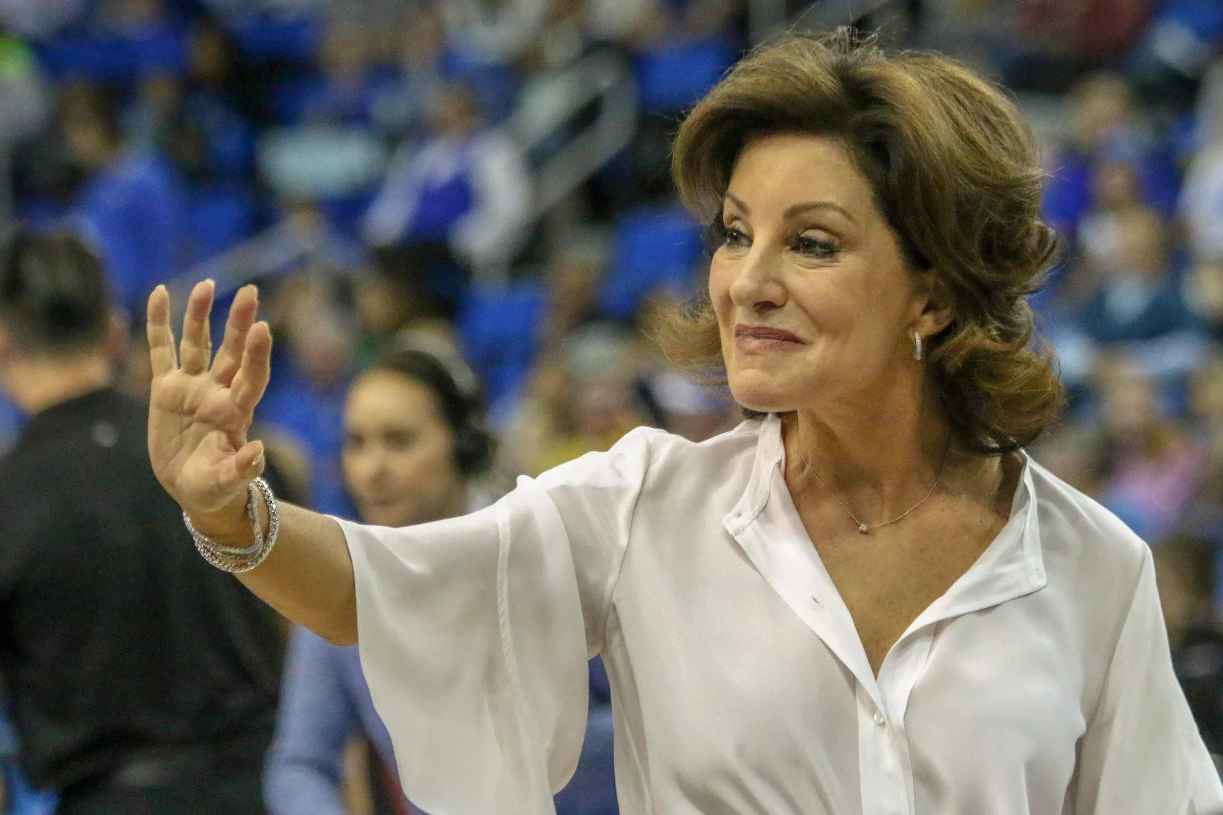 #2 UCLA Gymnastics Hosts Utah State for Miss Val’s Final Home Meet
