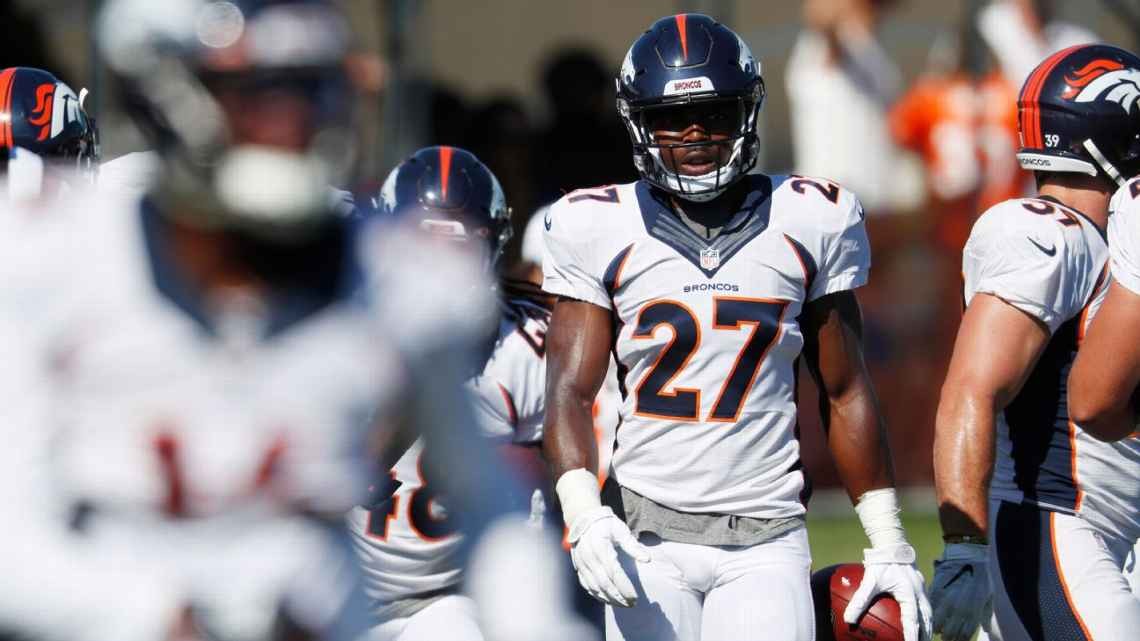 Broncos RB Riddick (shoulder) out 6-8 weeks