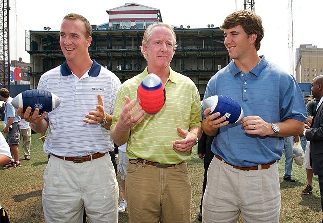 Archie Manning has rough day of watching sons