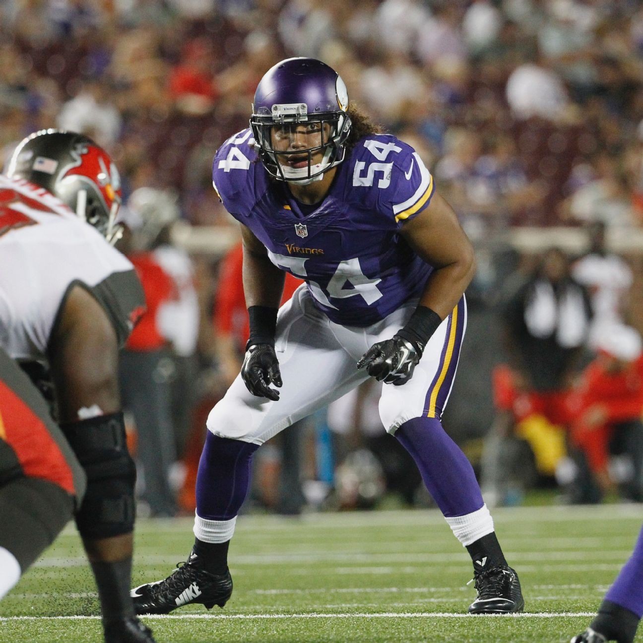 Eric Kendricks trying to get comfortable as pass rusher for Vikings