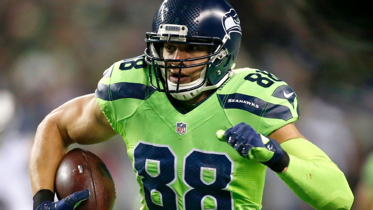 Jimmy Graham flew in an Army Beaver nearly 28 hours from Miami to Seattle