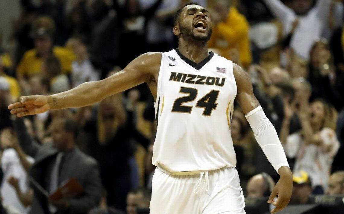 Kim Anderson picks up career win No. 300 as MU throttles Vanderbilt 72-52