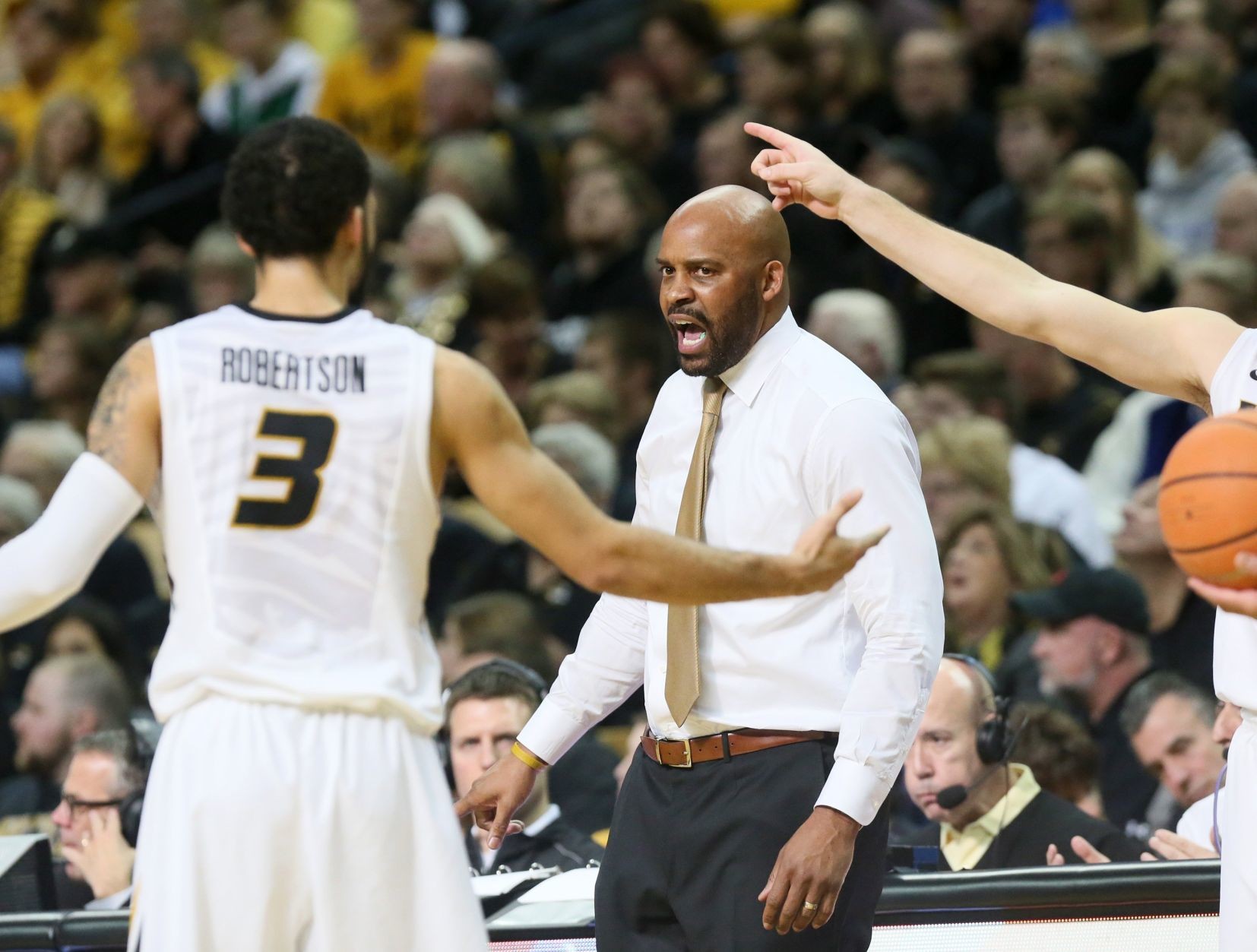 SEC releases 2019 conference basketball matchups