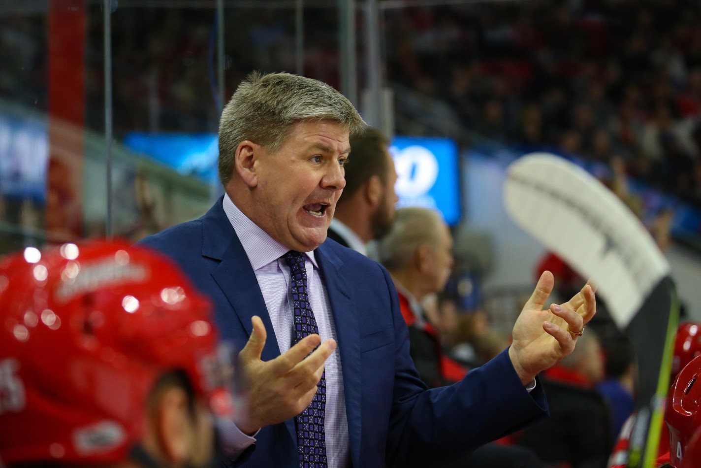 Flames name Bill Peters their new head coach